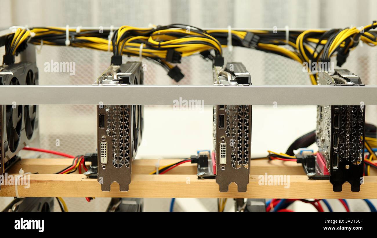 Graphiccard hi-res stock photography and images - Alamy