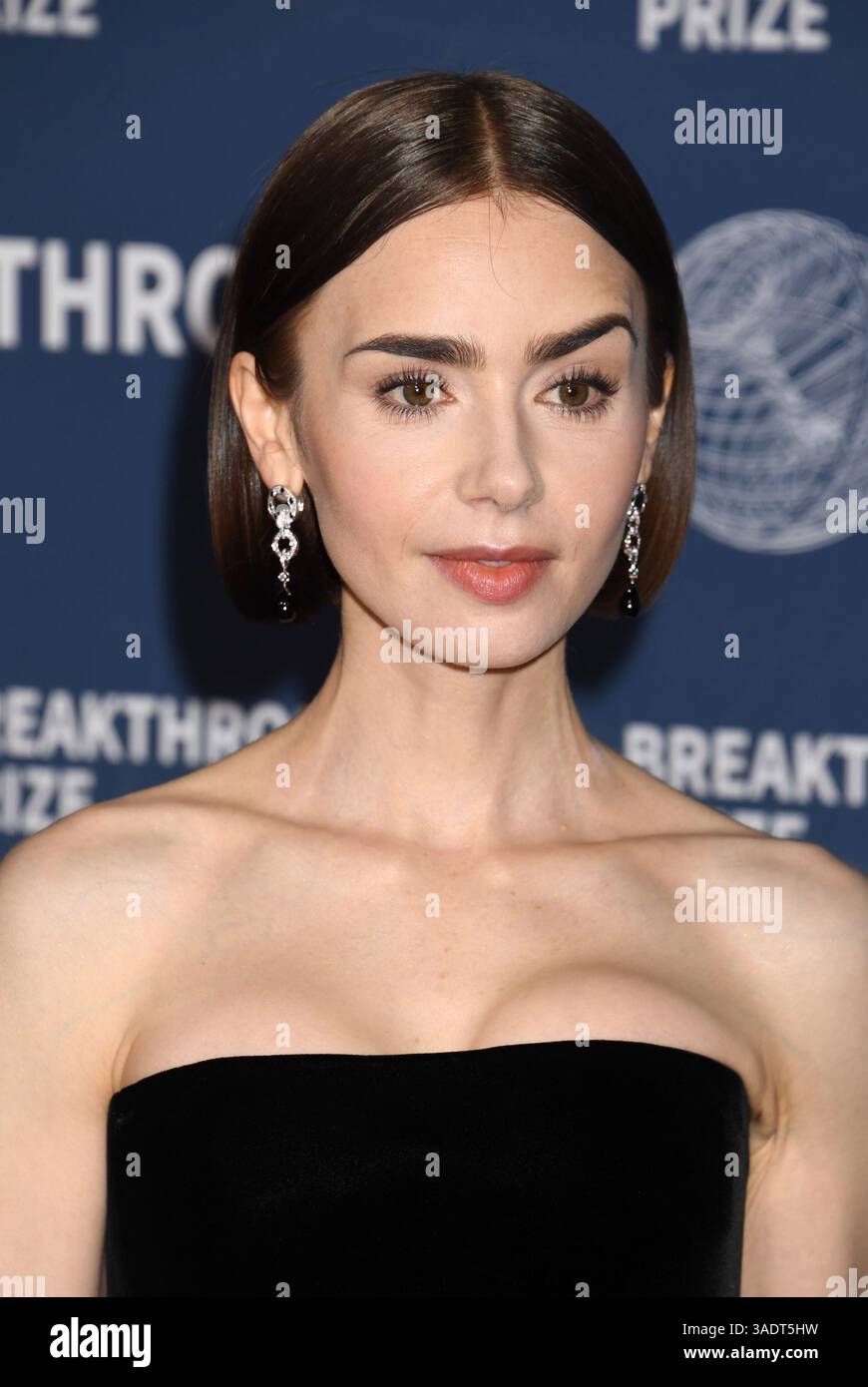 SANTA MONICA, CA- APRIL 05: Lily Collins at the 11th Breakthrough Prize ...