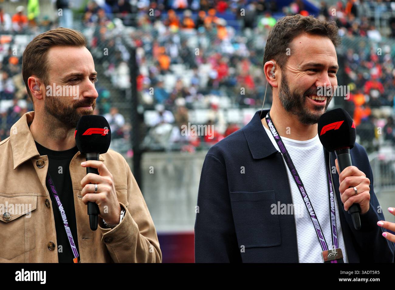 (L to R): James Hinchcliffe (CDN) F1 Digital Presenter with Chris ...