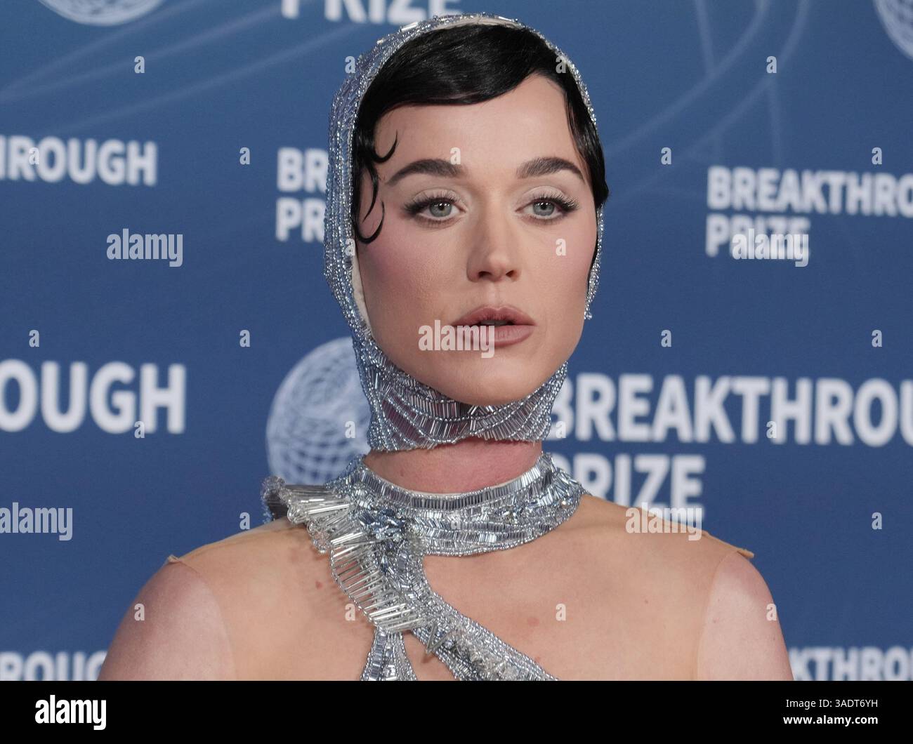 Katy Perry arrives at the 11th Breakthrough Prize Ceremony held at the ...