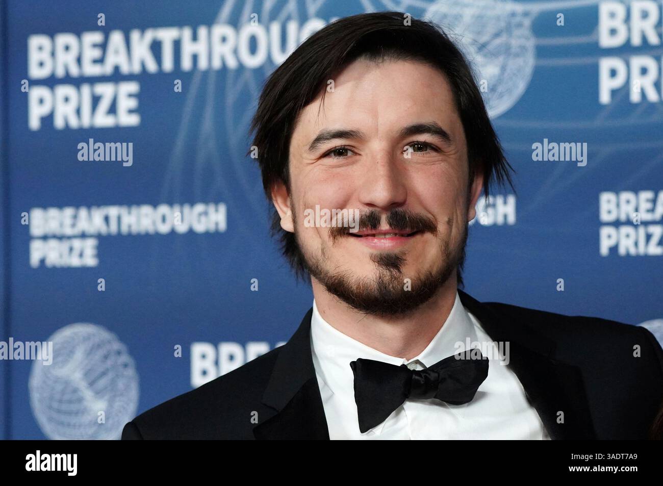 Vladimir Tenev arrives at the 11th Breakthrough Prize Ceremony on ...