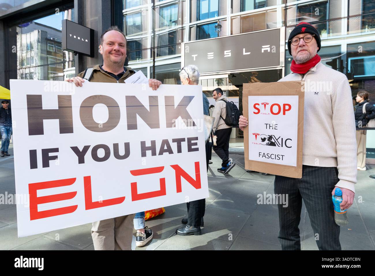London, UK, 5 April 2025. Activists gathered at the pop-up Tesla ...