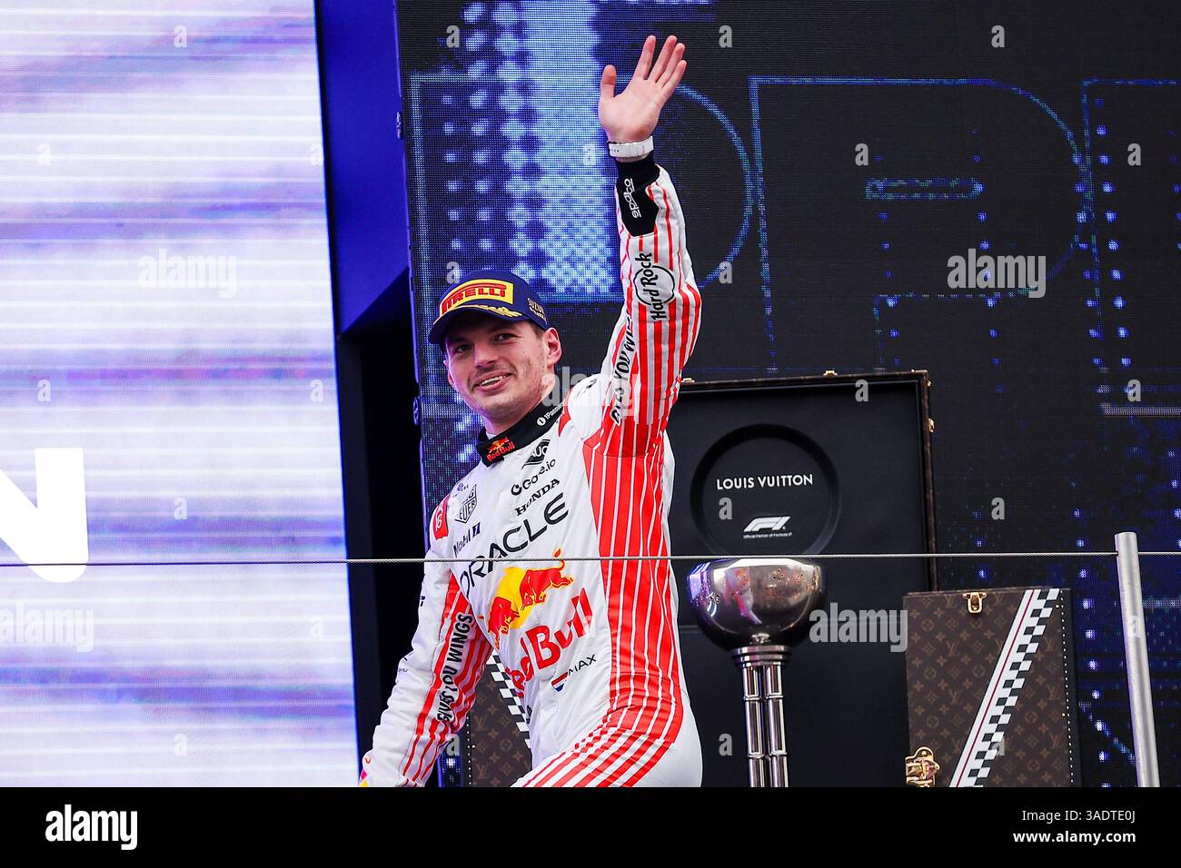 VERSTAPPEN Max (ned), Red Bull Racing RB21, portrait podium celebration ...