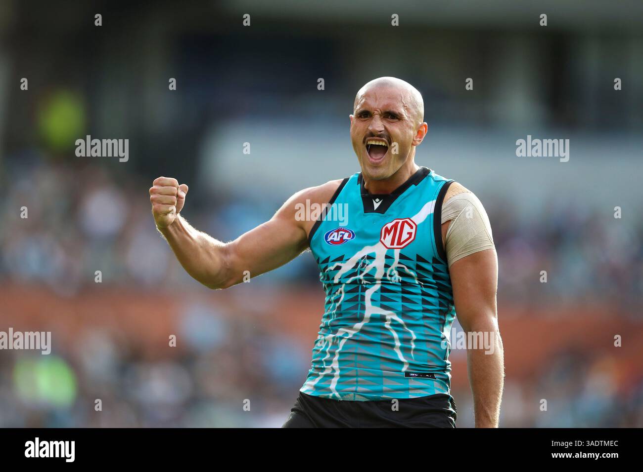Adelaide, Australia. 06th Apr, 2025. Sam Powell-Pepper of the Power ...