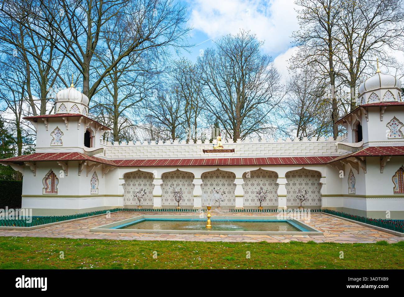 Flying carpet attraction amusement park hi-res stock photography and ...