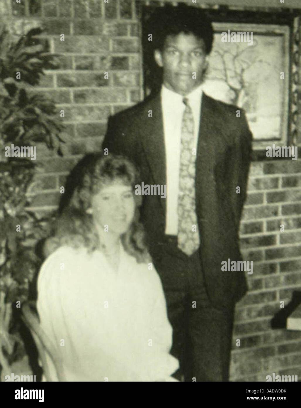 Oct 22, 2004; Terrell, TX, USA; Comedian JAMIE FOXX and classmate ...