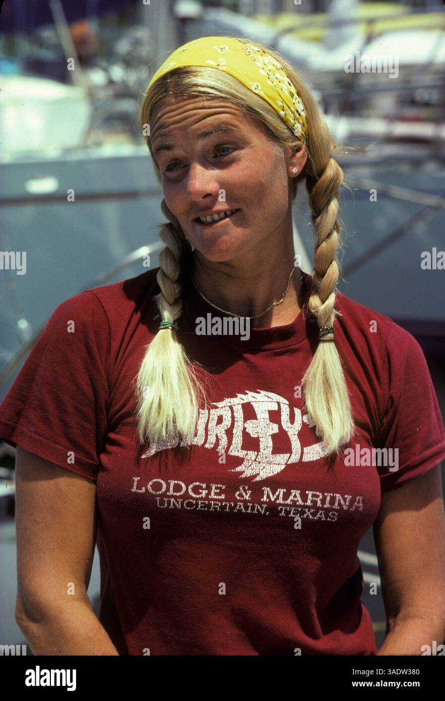 Susan backlinie jaws 1975 hi-res stock photography and images - Alamy