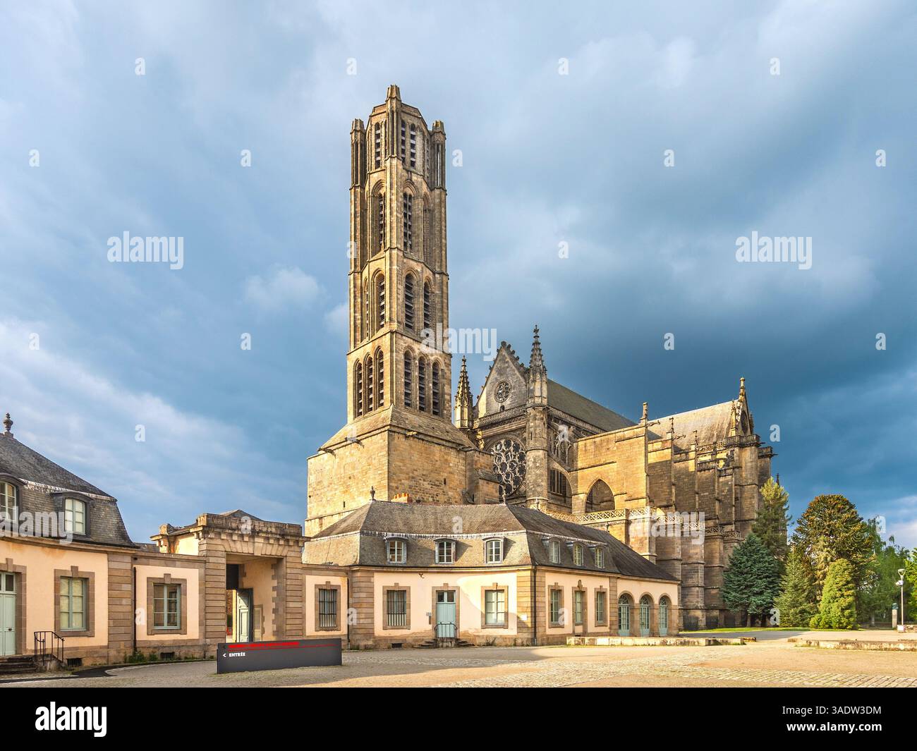 13th-19th century Gothic Saint-Etienne cathedral - Limoges, Haute ...