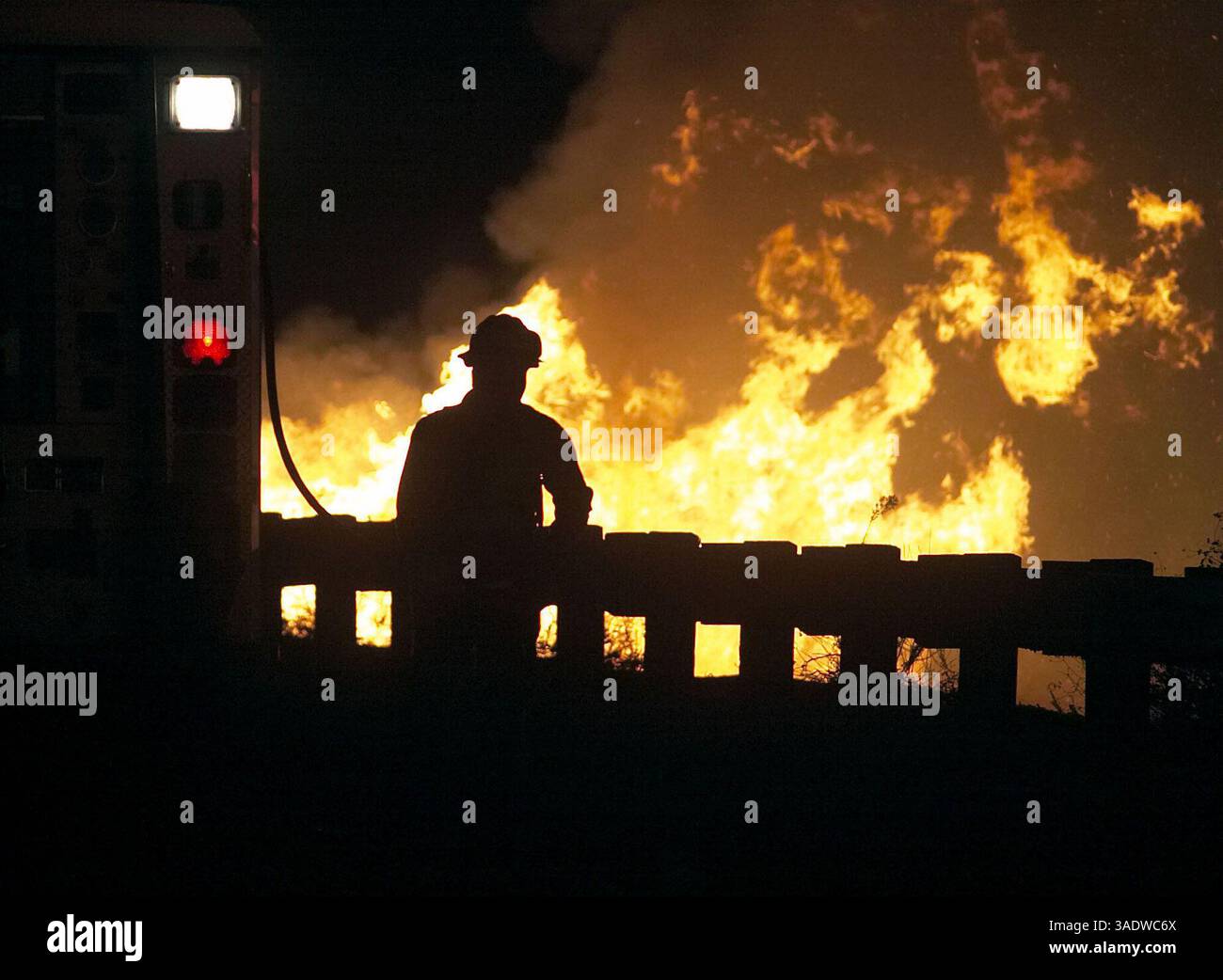 Oct 28, 2003; Descanso, CA, USA; CALIFORNIA WILDFIRES. The largest ...