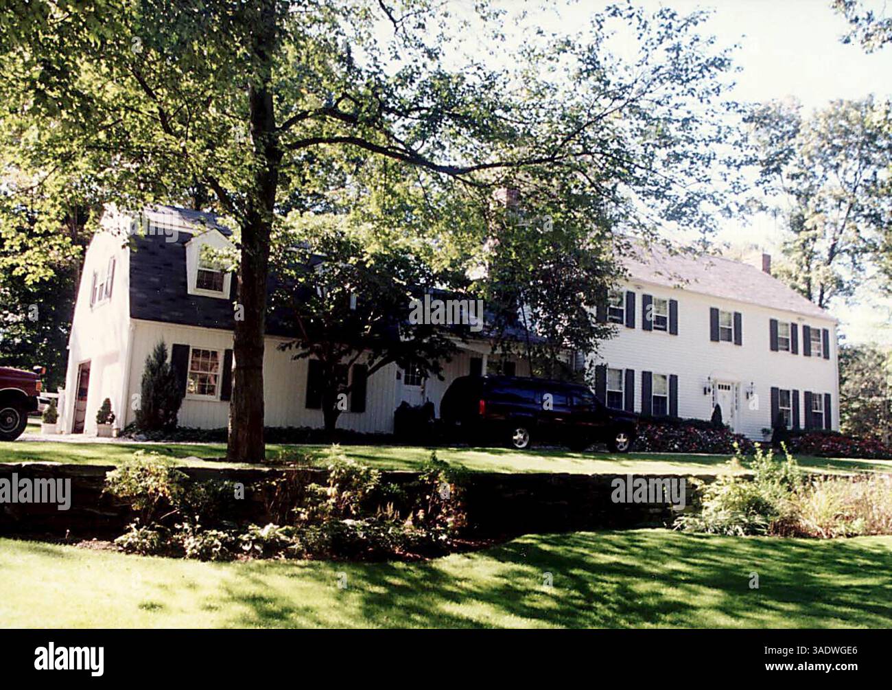 1997 - Carolyn Bessette Kennedy .Childhood Home In Greenwich ...