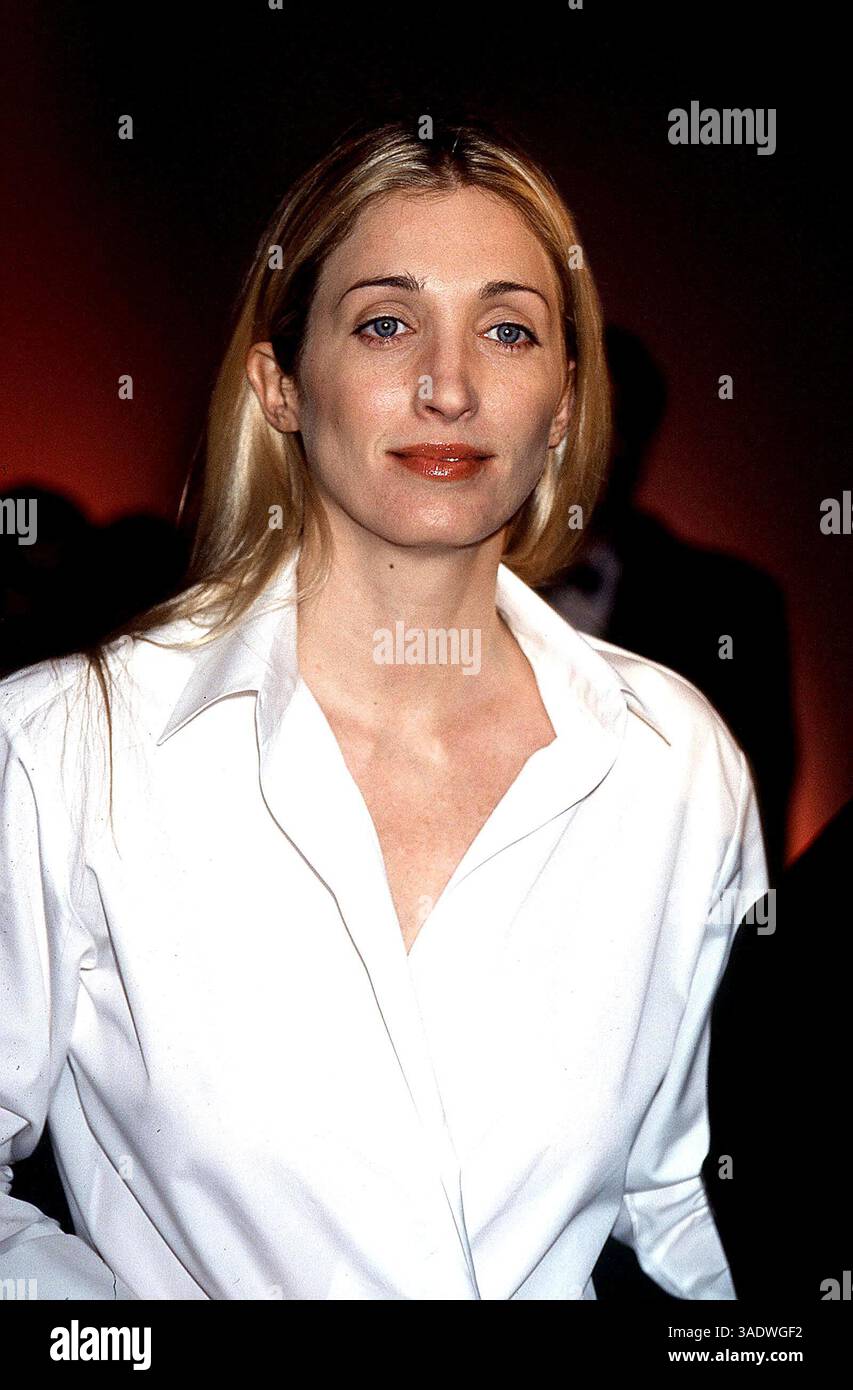 1999 - Carolyn Bessette Kennedy - ''Brite Nite Whitney'' Party At The ...