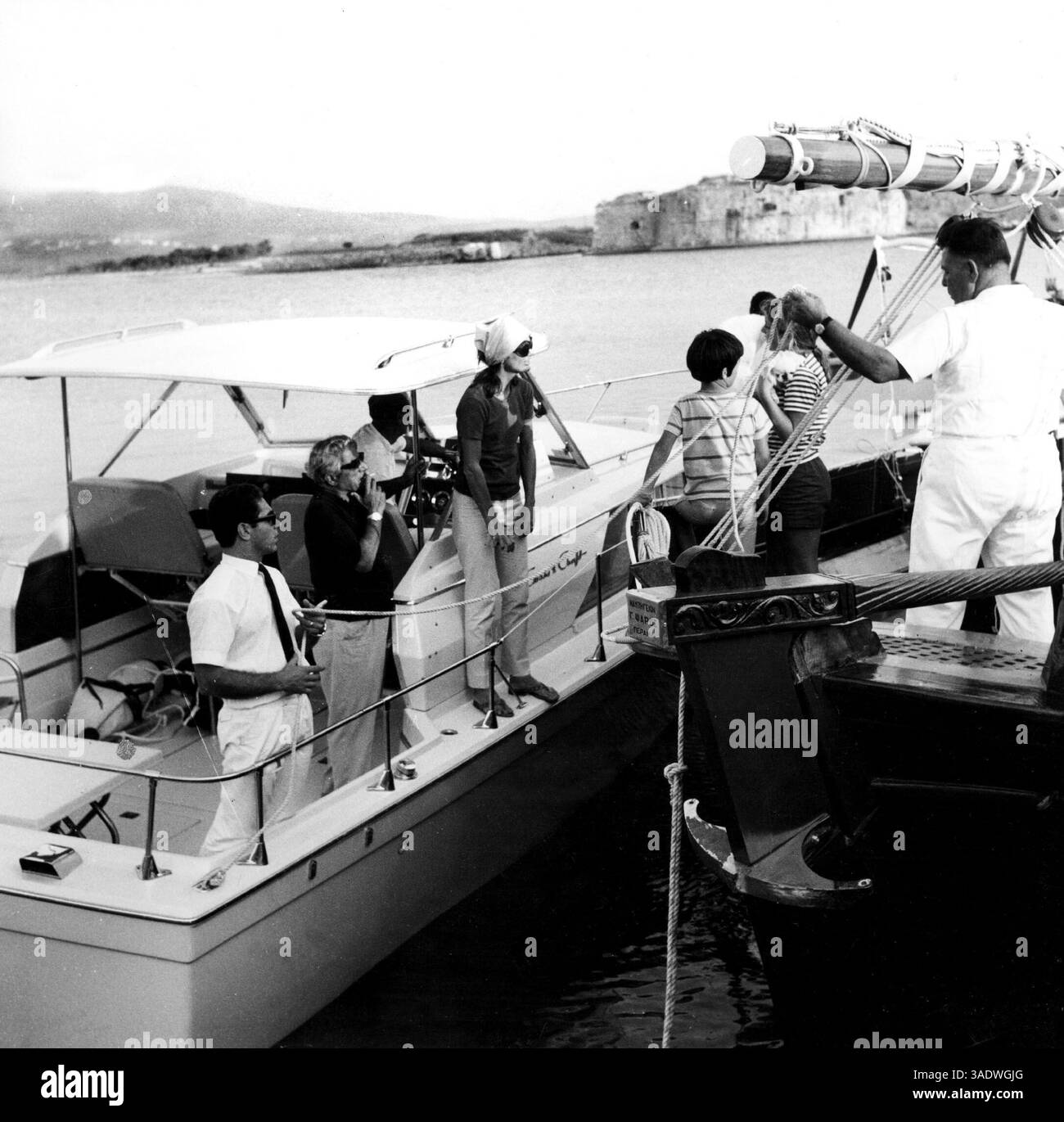 JACQUELINE KENNEDY ONASSIS WITH CHILDREN CAROLINE KENNEDY AND JOHN ...
