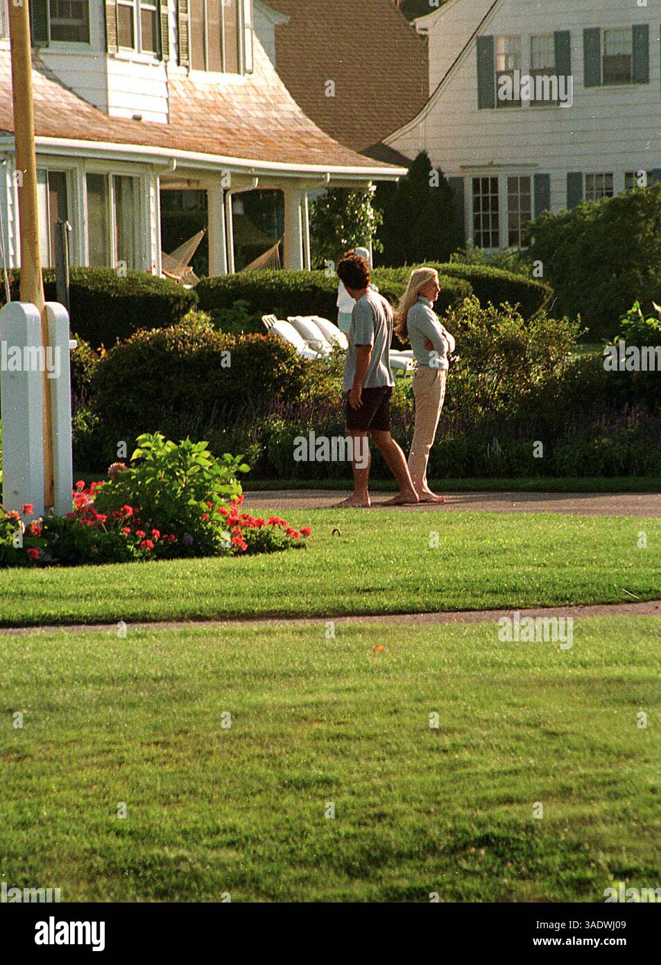 1997- John F. Kennedy Jr and wife Carolyn Bessette Kennedy in ...