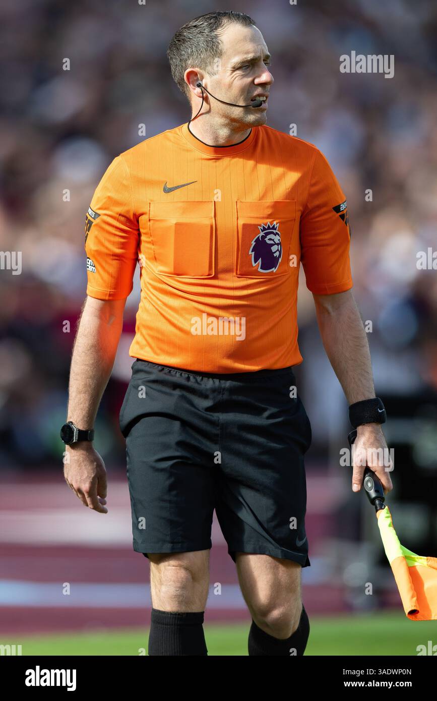 Assistant referee Edward Smart during the West Ham United FC v AFC ...
