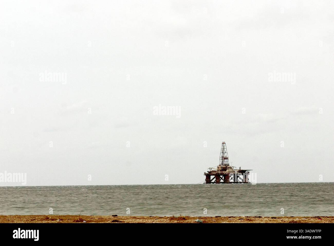 Nov 06, 2005; Baku, Azerbaijan; A floating oil platform in the Caspian ...