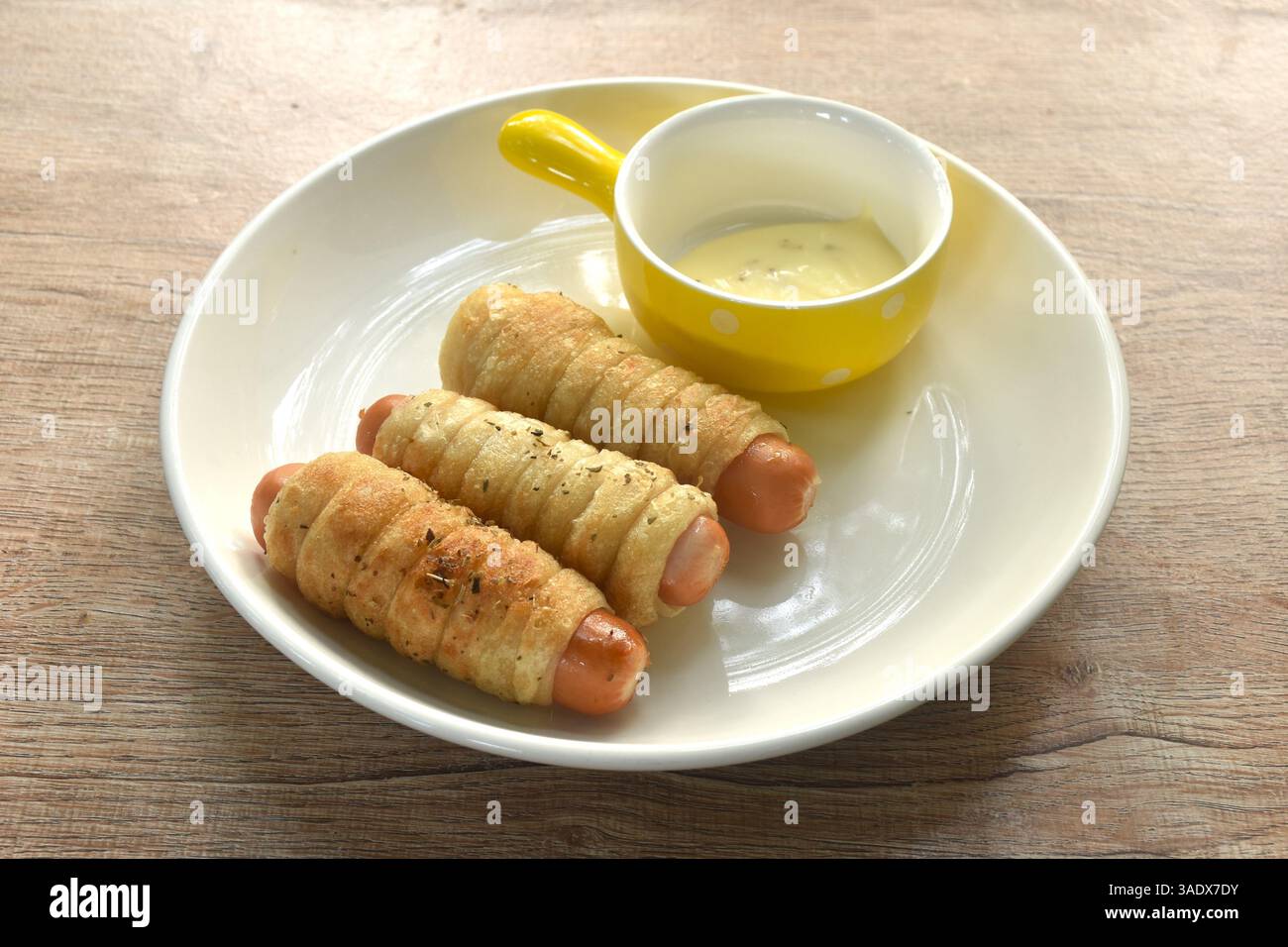crispy fried roti bread roll up smoked chicken sausage dipping ...