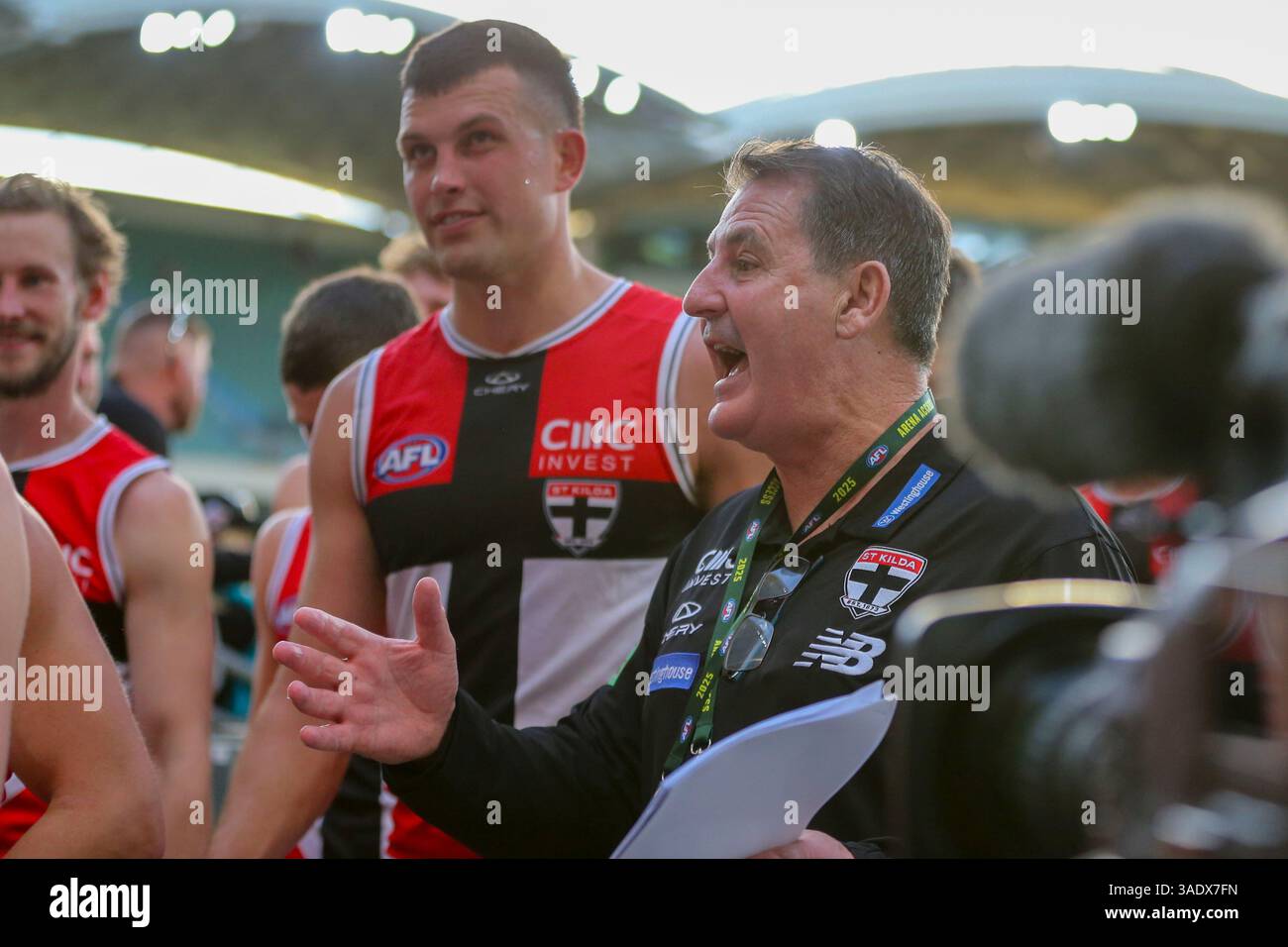 Adelaide, Australia. 06th Apr, 2025. Ross Lyon, Senior Coach of the ...