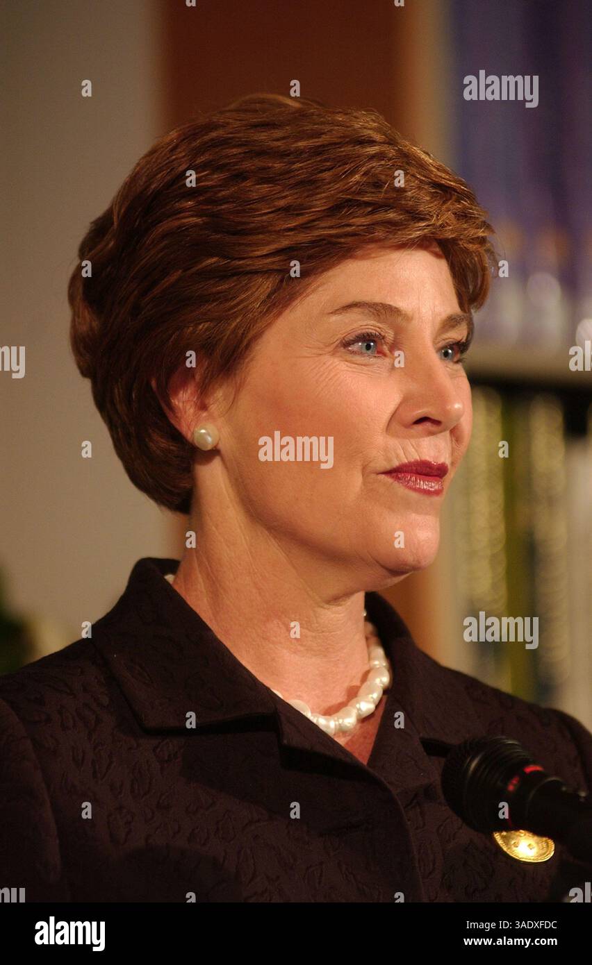 First Lady LAURA BUSH met with New York City Teaching Fellows at Mercy ...
