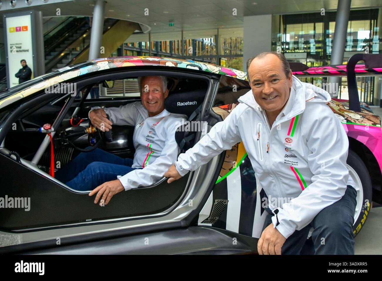 Wolfram Maria Kons RTL Fernsehmoderator im Auto Christian Danner RTL ...