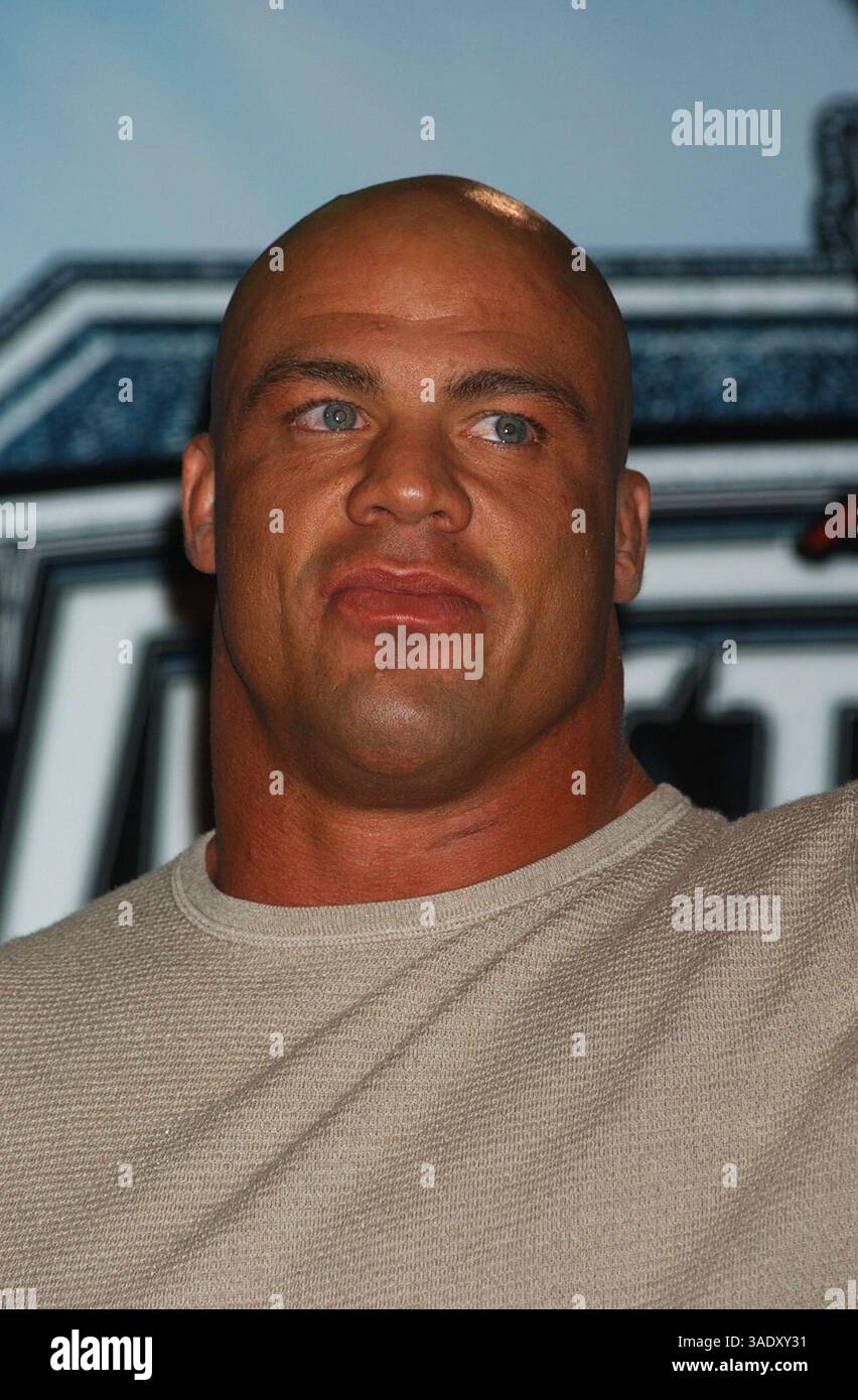 Kurt angle wrestlemania hi-res stock photography and images - Alamy
