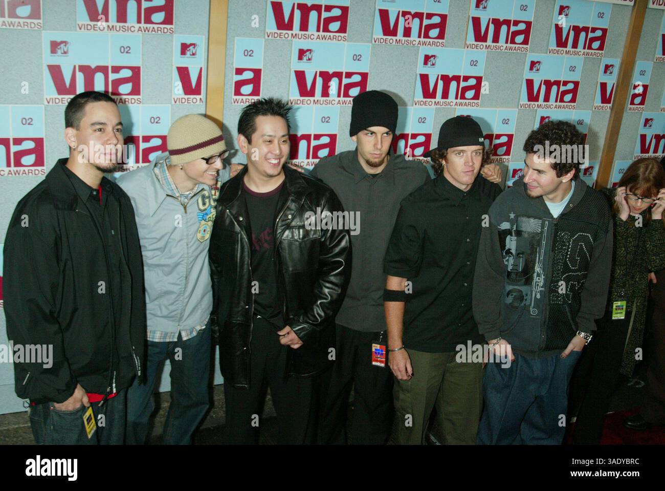 Aug 29, 2002; New York, New York, USA; Band LINKIN PARK arrive at the ...
