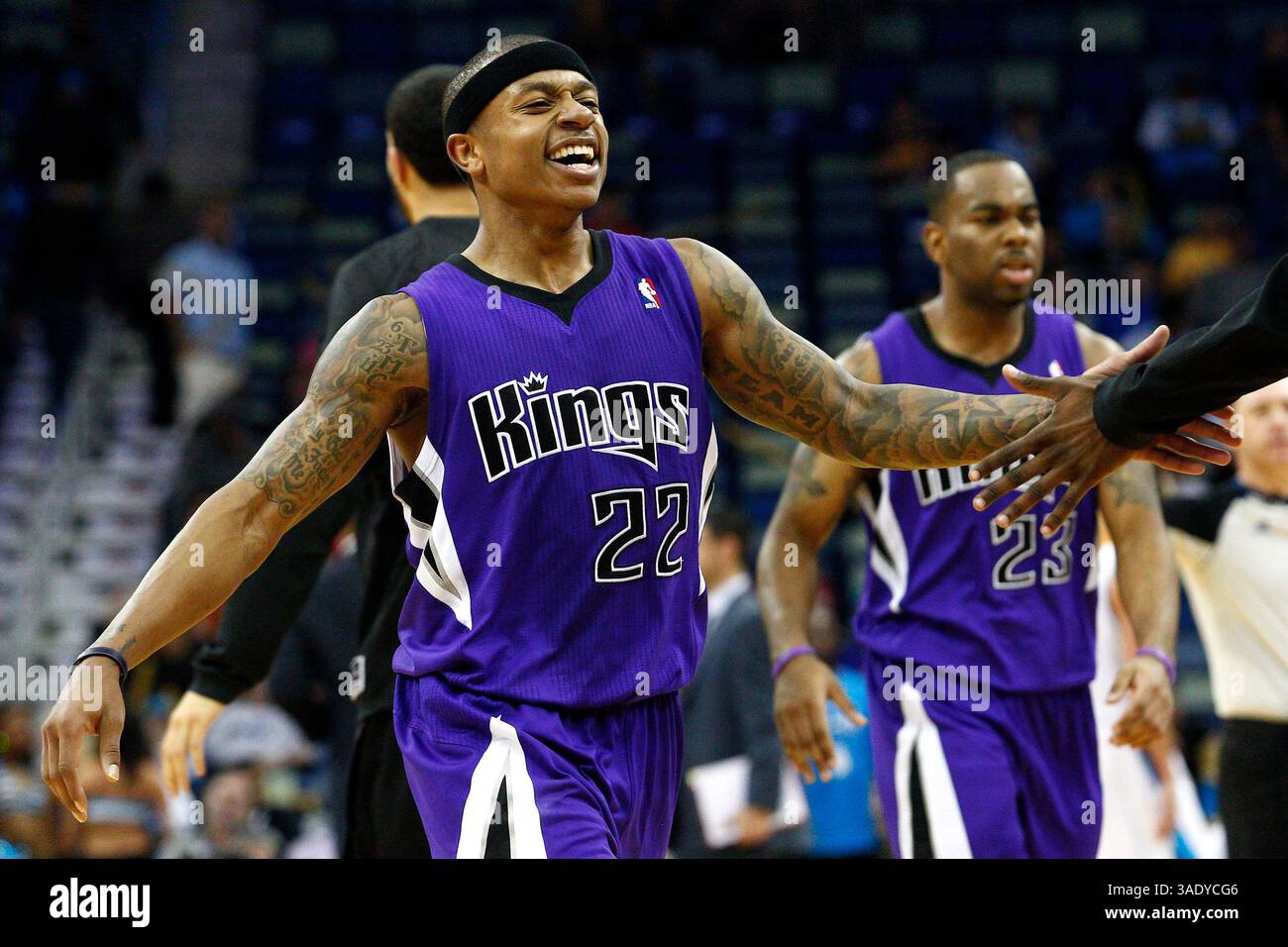 Isaiah thomas hornets hi-res stock photography and images - Alamy