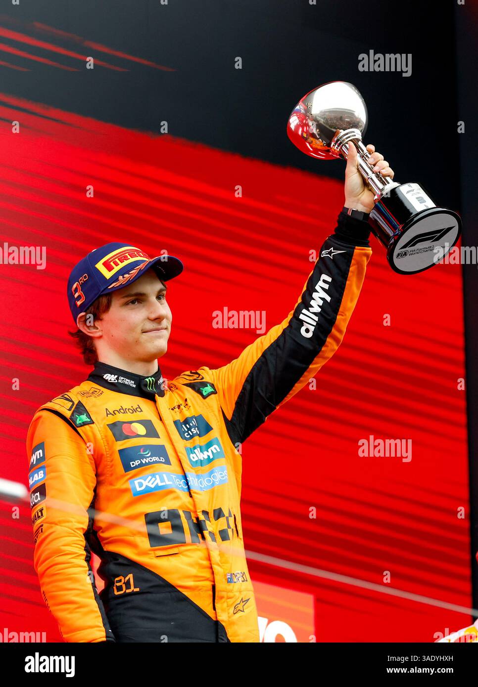 PIASTRI Oscar (aus), McLaren F1 Team MCL39, portrait podium during the Formula 1 Lenovo Japanese ...