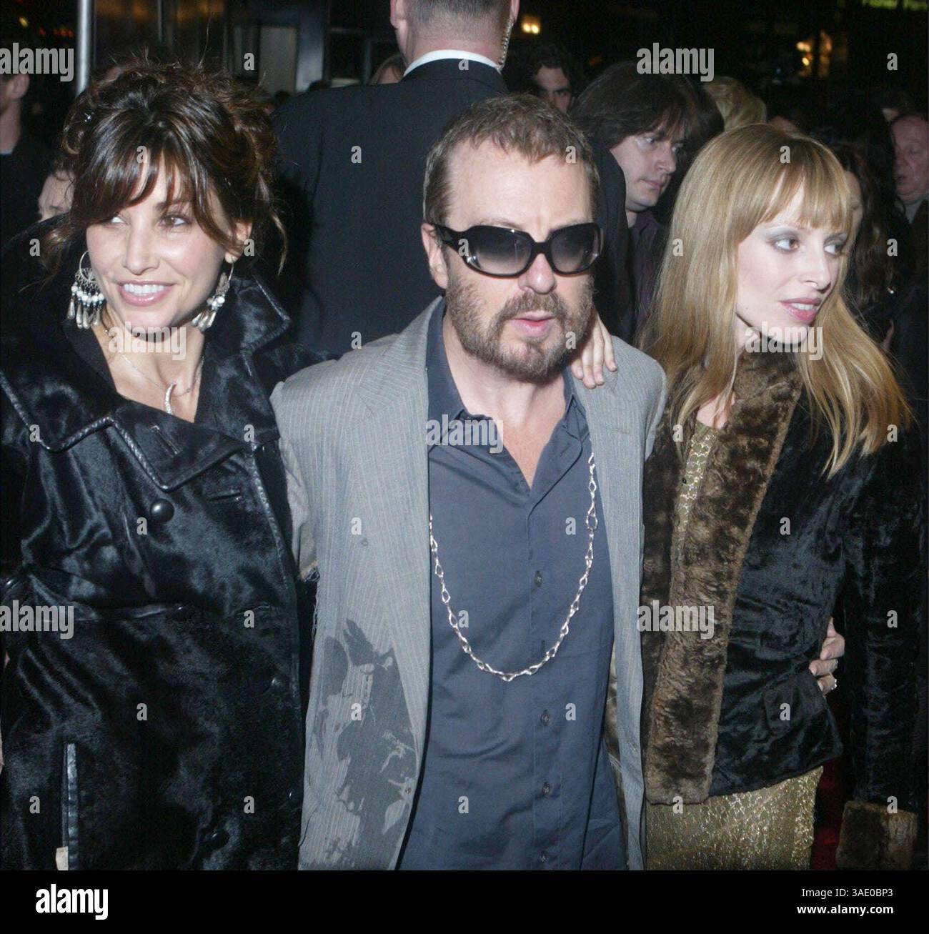 Oct 18, 2004; New York, NY, USA; Actress GINA GERSHON & singer DAVE ...