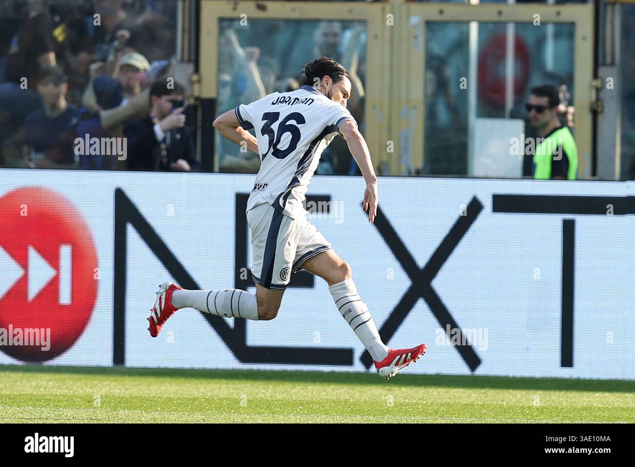 Matteo Darmian (Inter) celebrates after scoring his teamÕs first goal ...