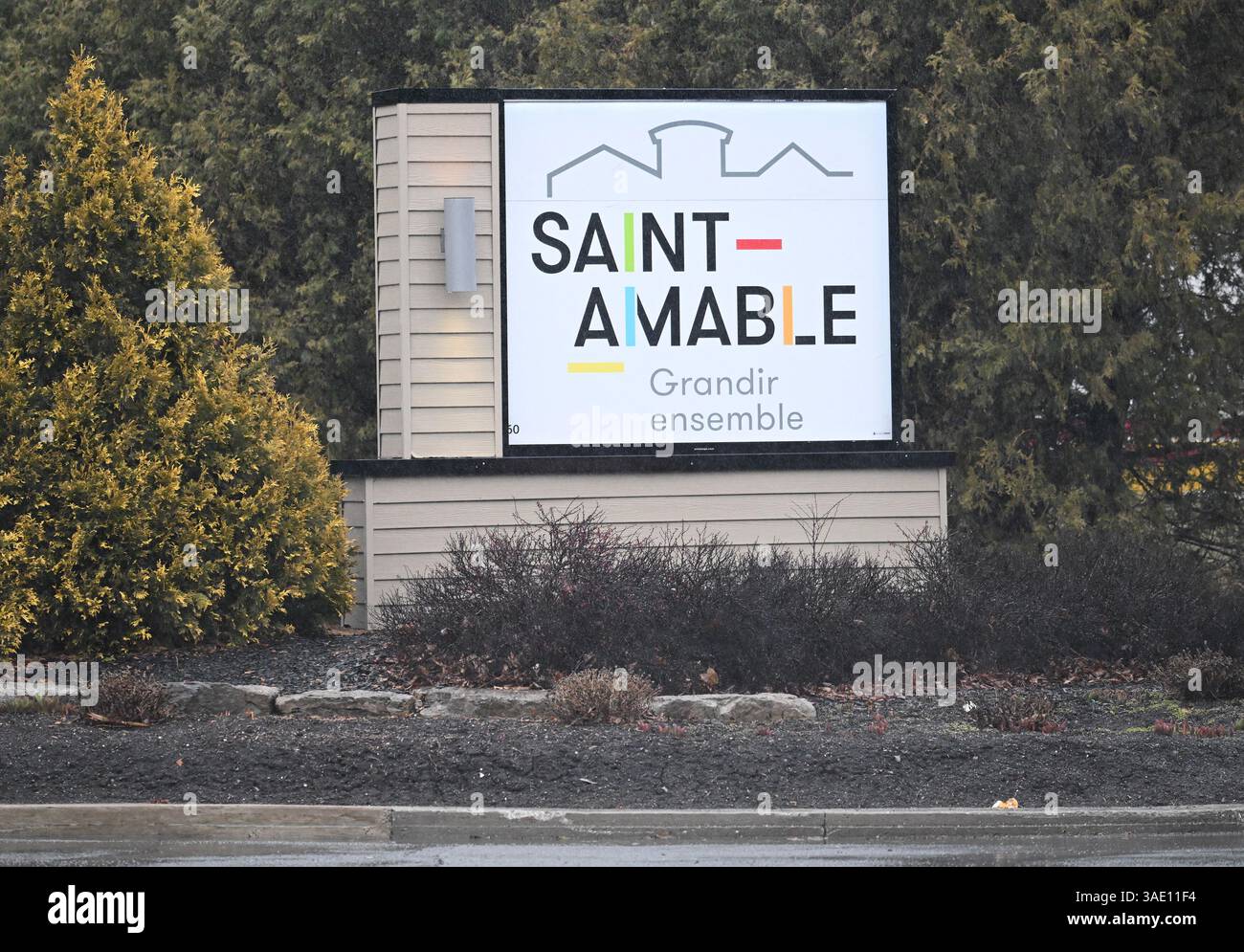 Saint Amable, Canada. 03rd Apr, 2025. A sign for the town of St-Amable ...