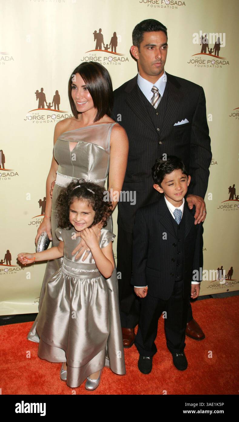 Jorge posada laura posada children hi-res stock photography and images ...