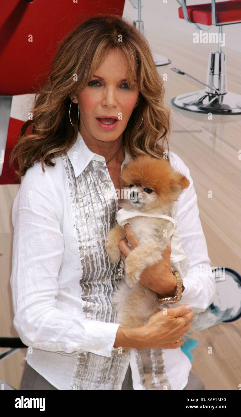 Jun 24, 2008 - New York, NY, USA - Actress JACLYN SMITH and GINGER THE ...