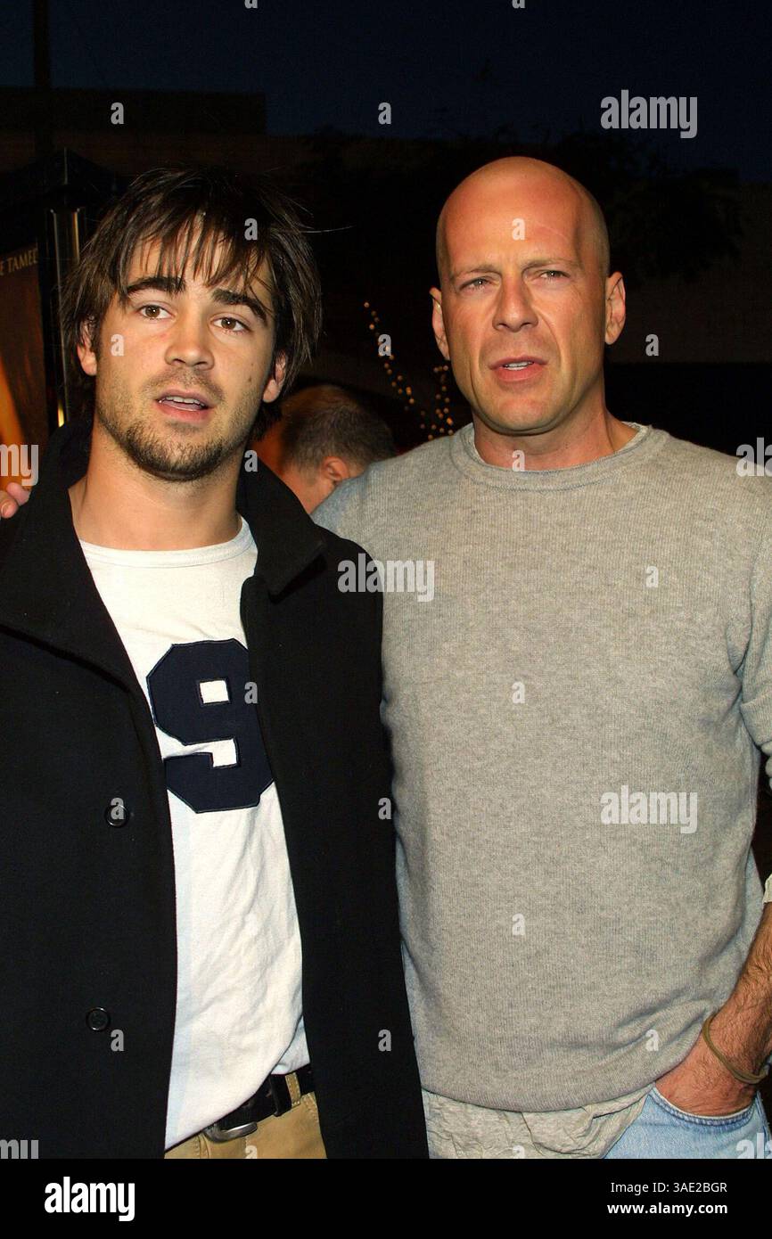 Dec 17, 2000; Los Angeles, CA, USA; Actor BRUCE WILLIS & COLIN FARRELL ...