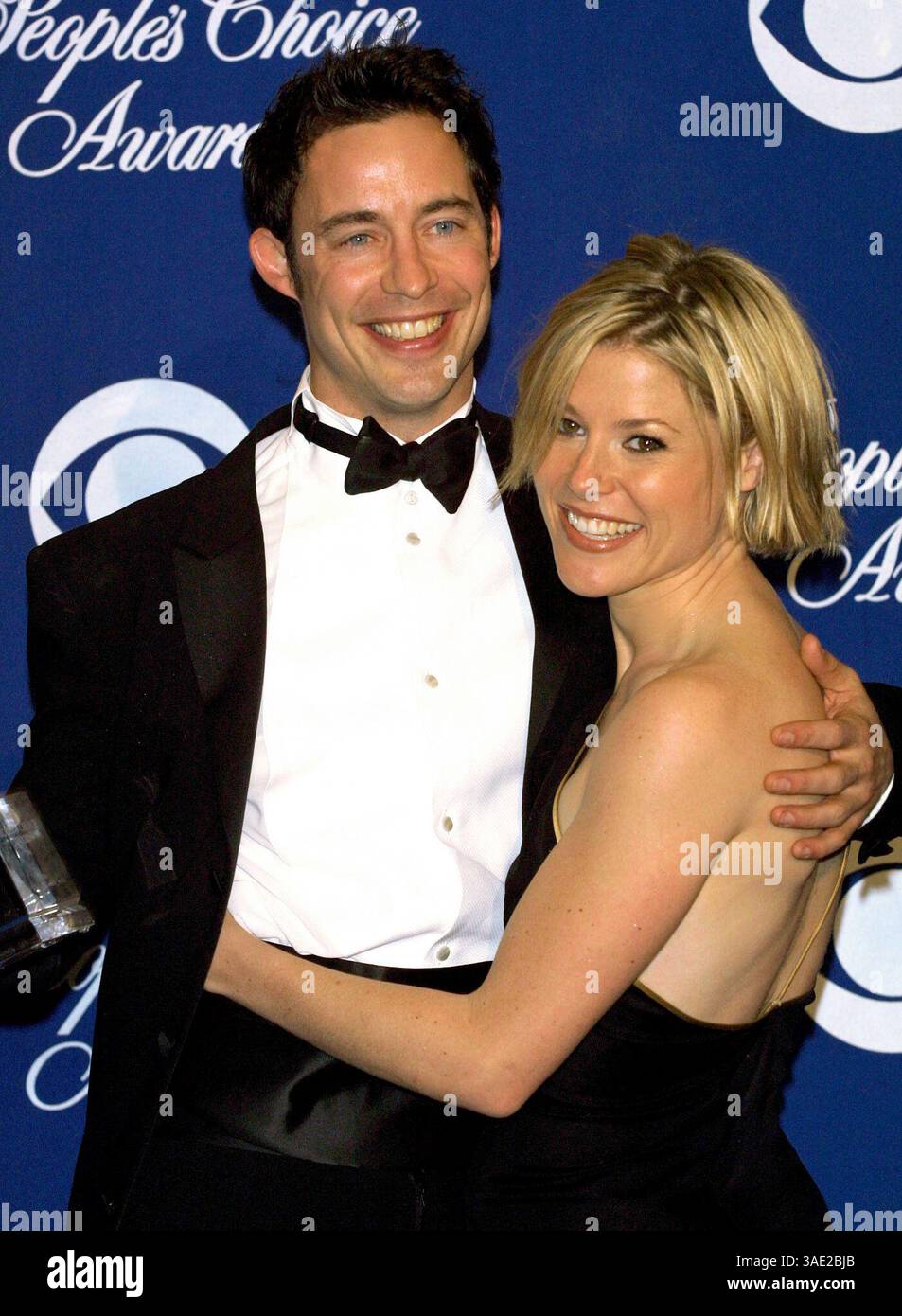 Julie bowen ed tom cavanaugh hi-res stock photography and images - Alamy