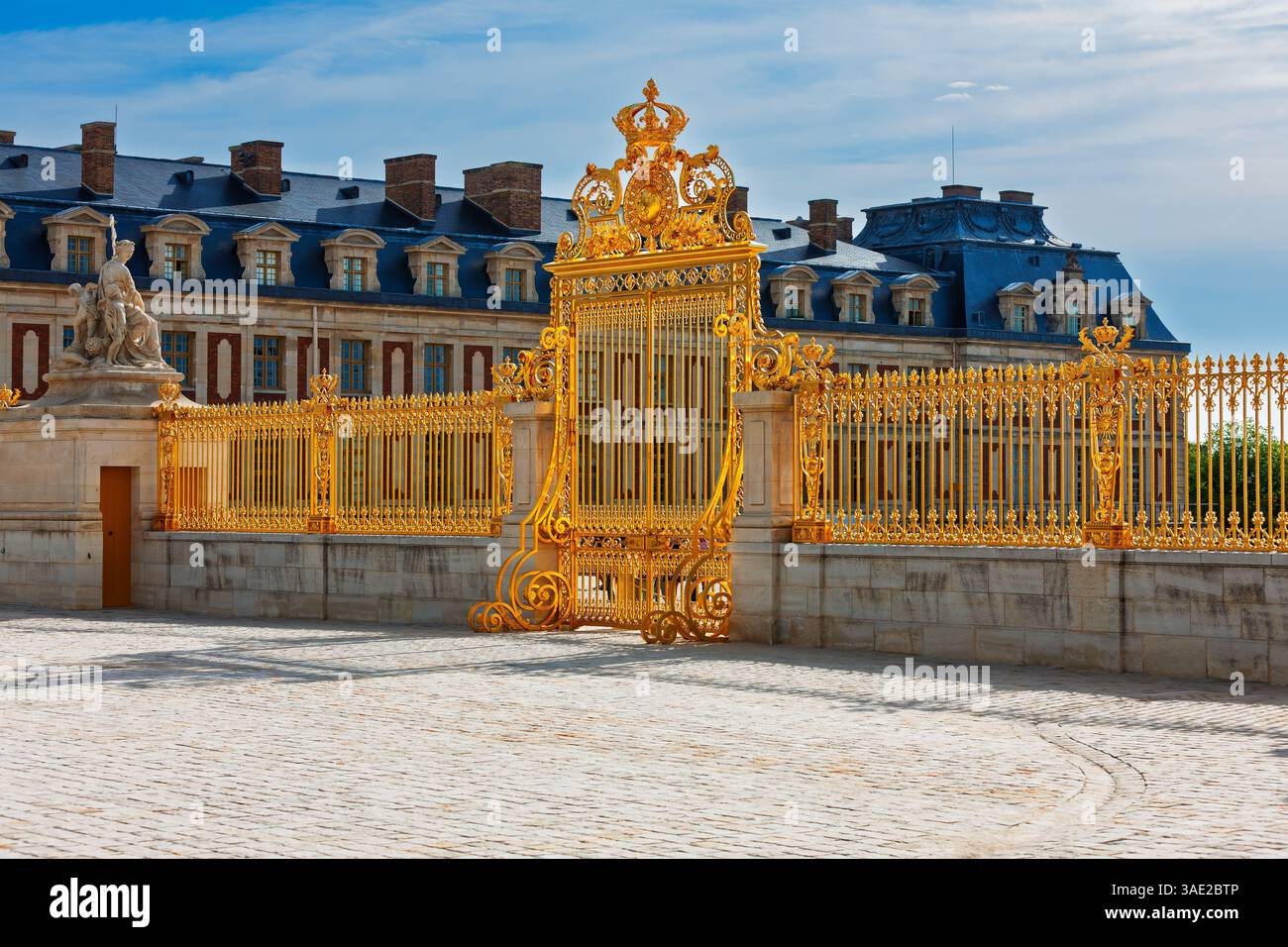 The Royal Gate of the Palace of Versailles. Honor Gate. Gold gilded ...