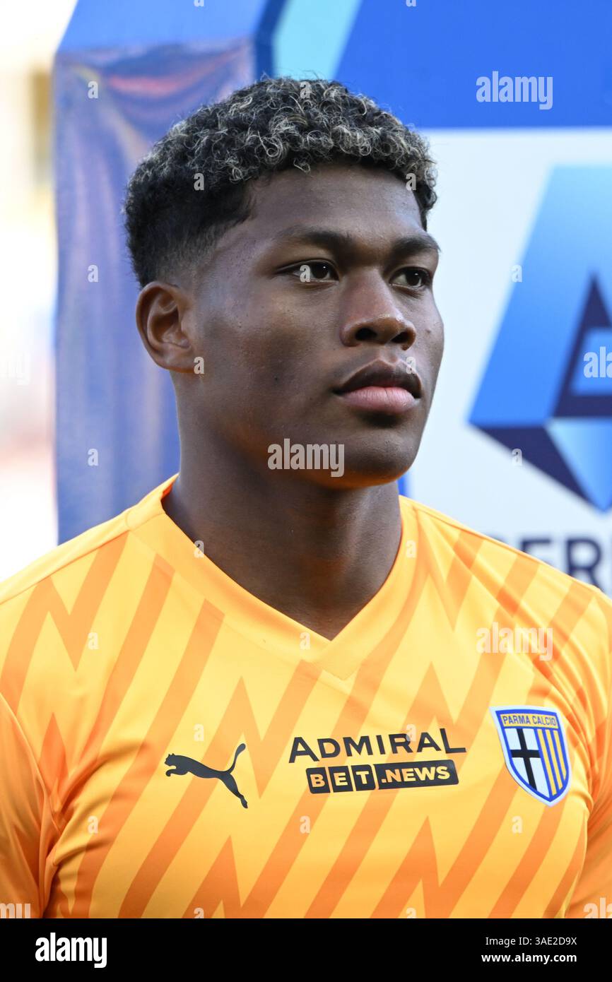 Parma, Italy. 06th Apr, 2025. Zion Suzuki of Parma Calcio look during ...