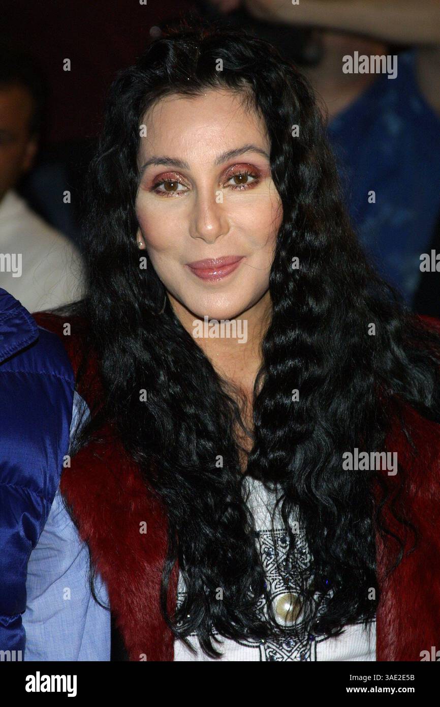 Mar 29, 2001; Los Angeles, CA, USA; Singer/actor CHER @ the premiere of ...