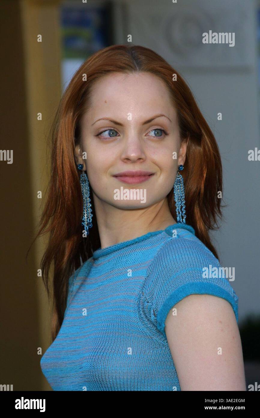 Apr 22, 2001; Los Angeles, CA, USA; Actor MENA SUVARI @ the premiere of ...