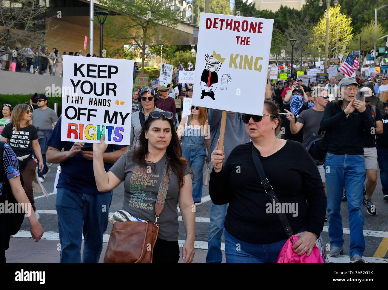 Los Angeles, United States. 05th Apr, 2025. Thousands of protesters ...