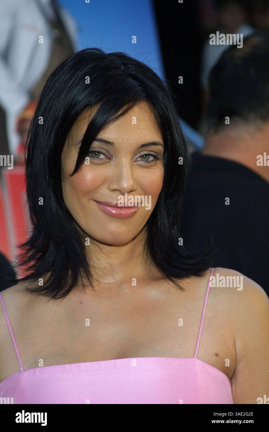 Kristen wilson hi-res stock photography and images - Alamy