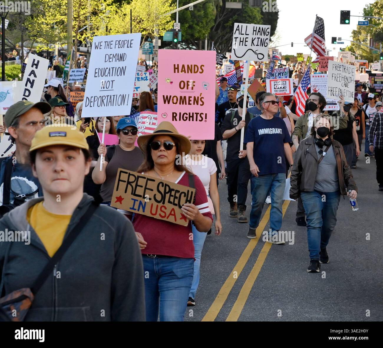 Los Angeles, United States. 05th Apr, 2025. Thousands of protesters ...