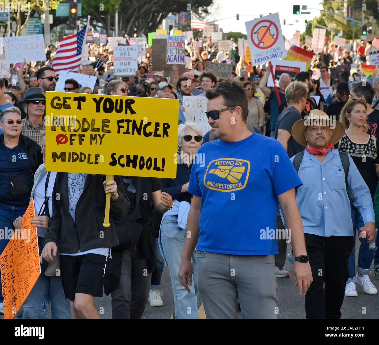 Los Angeles, United States. 05th Apr, 2025. Thousands of protesters ...