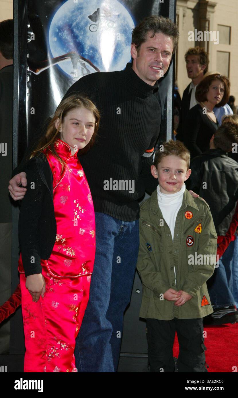 Mar 16, 2002; Los Angeles, CA, USA; Actor C. THOMAS HOWELL & KIDS, ISSABELLE & DASHELLE @ the ...