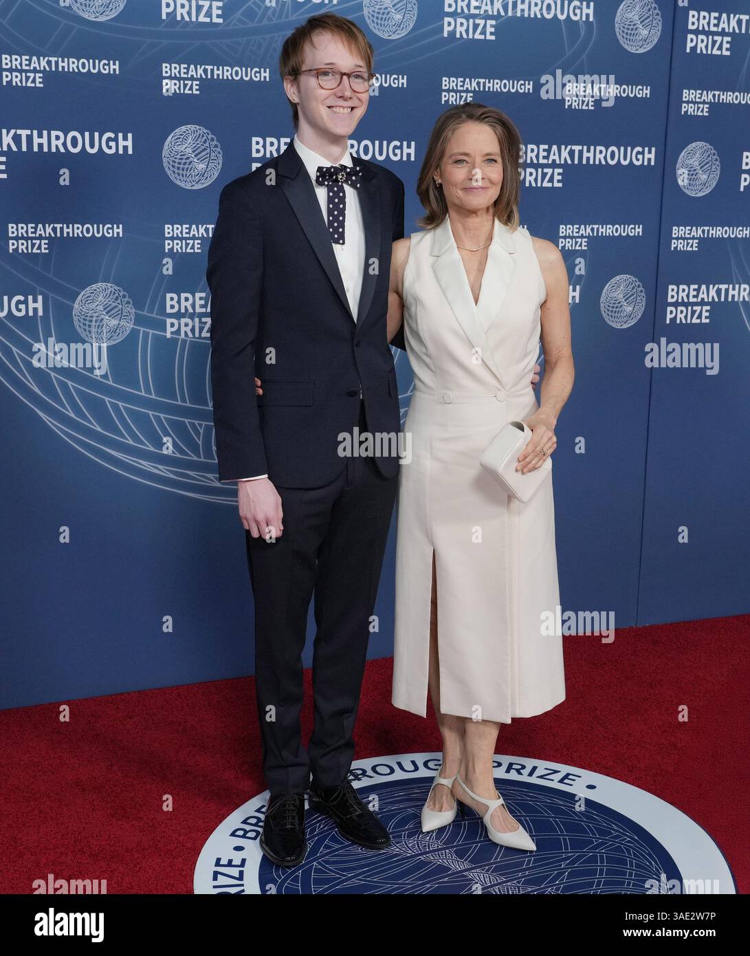Los Angeles, USA. 05th Apr, 2025. (L-R) Kit Bernard Foster and Jodie ...