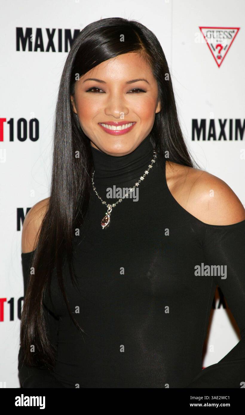 Kelly hu maxim hot 100 hi-res stock photography and images - Alamy