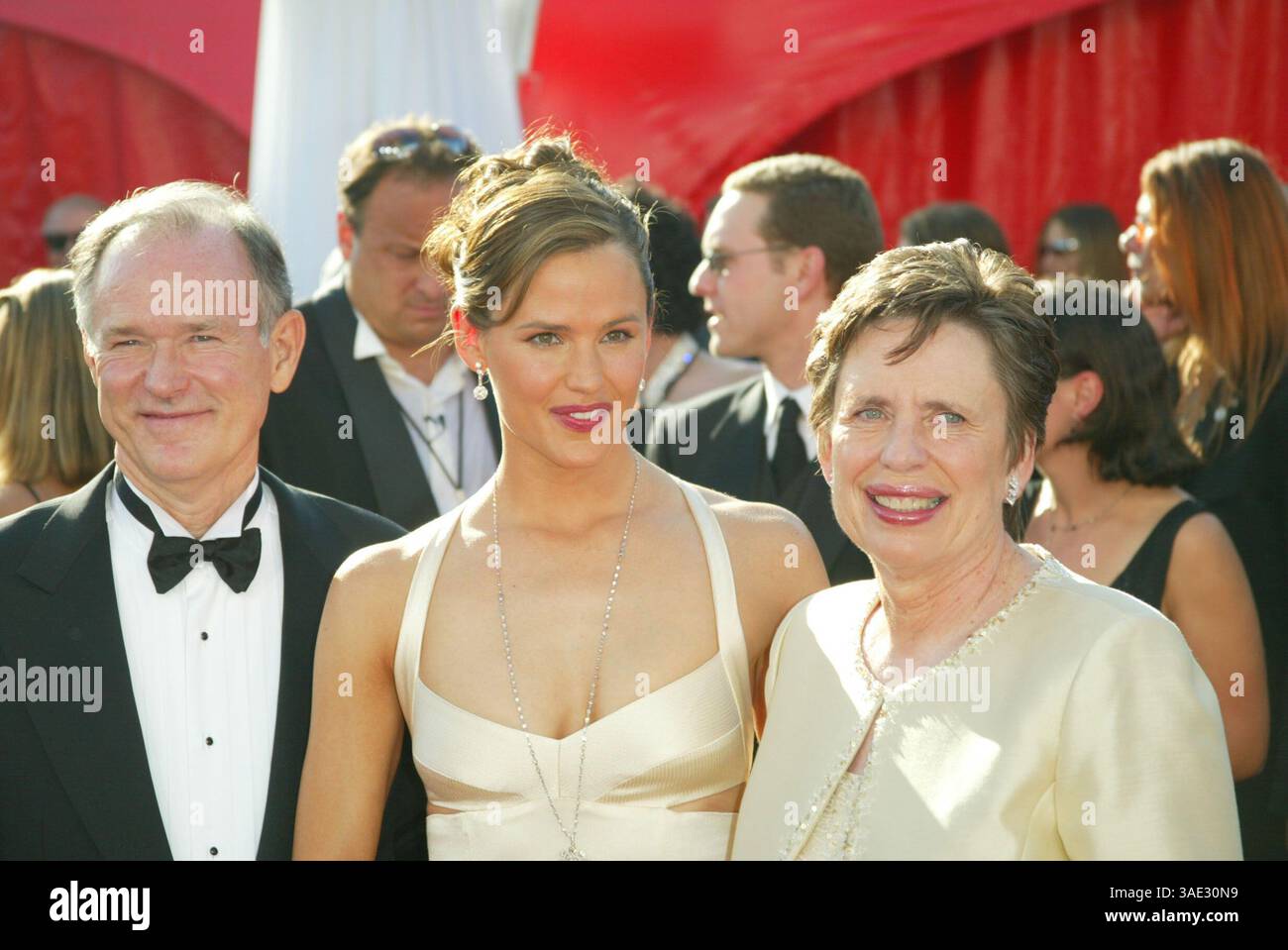 Sep 21, 2003; Hollywood, CA, USA; Actress JENNIFER GARNER & her parents ...