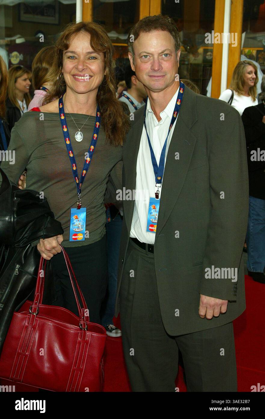 Nov 8, 2003; Hollywood, California, USA; Actor GARY SINISE & wife MOIRA ...