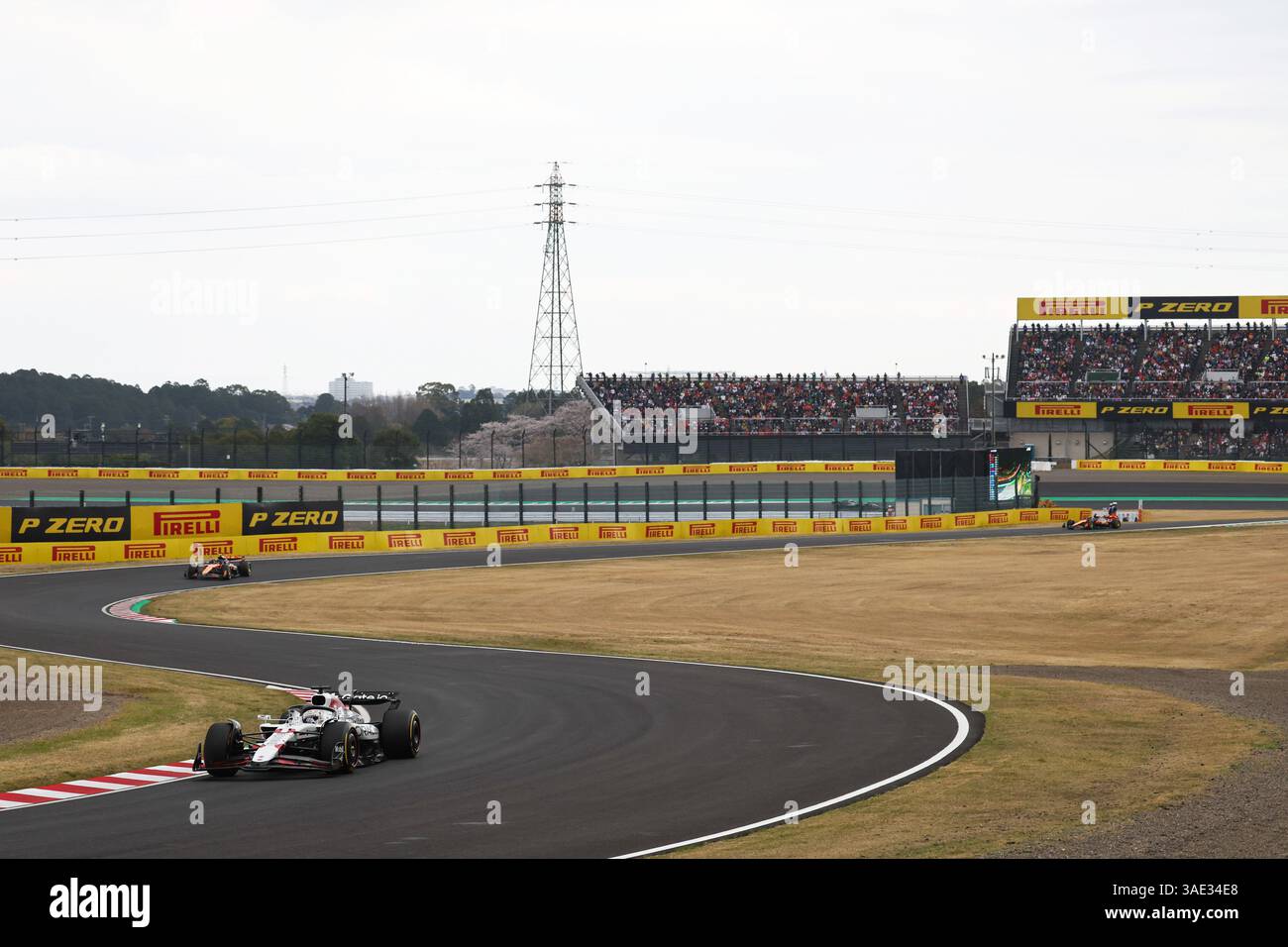 (250406) -- SUZUKA, April 6, 2025 (Xinhua) -- Red Bull Racing's Dutch ...