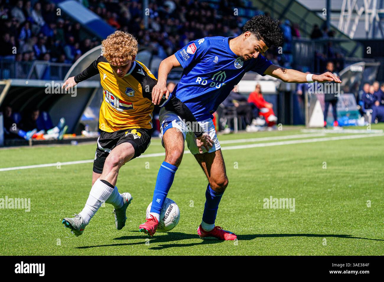 DEN BOSCH, NETHERLANDS - APRIL 6: Sven Simons of FC Eindhoven, Ilias ...