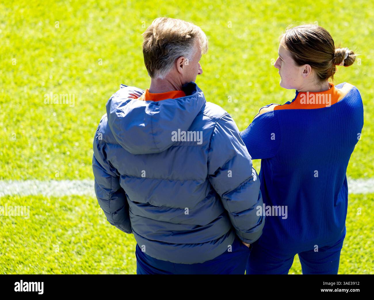 ZEIST - National coach Andries Jonker and Wieke Kaptein during a ...